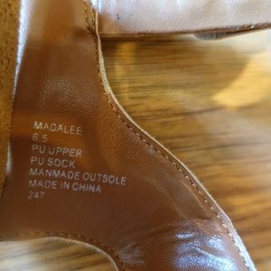 Steve Madden | Shoes | Steve Madden Cognac Madalee Tassel Gladiator New ...